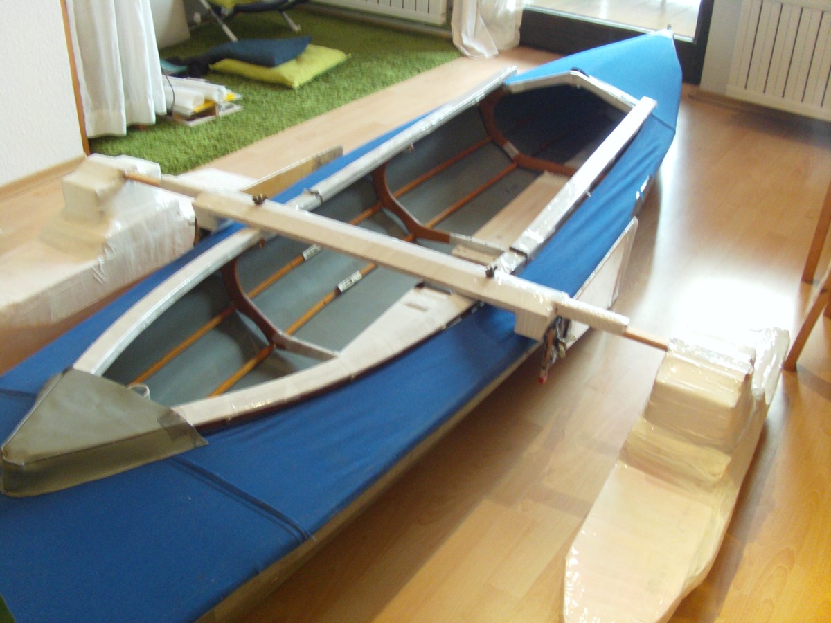 Faltboot Segeln mit Ausleger